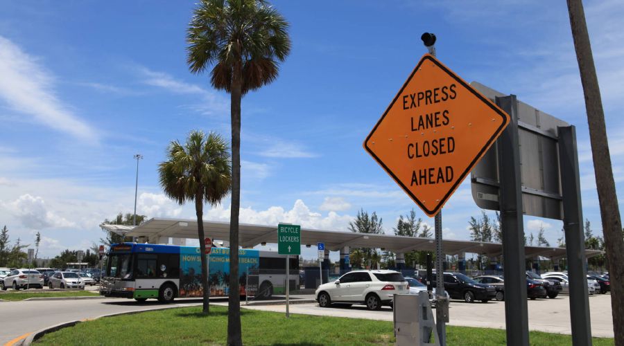 Lane Control Sign - Real-Time Lane Management Solution | Versilis